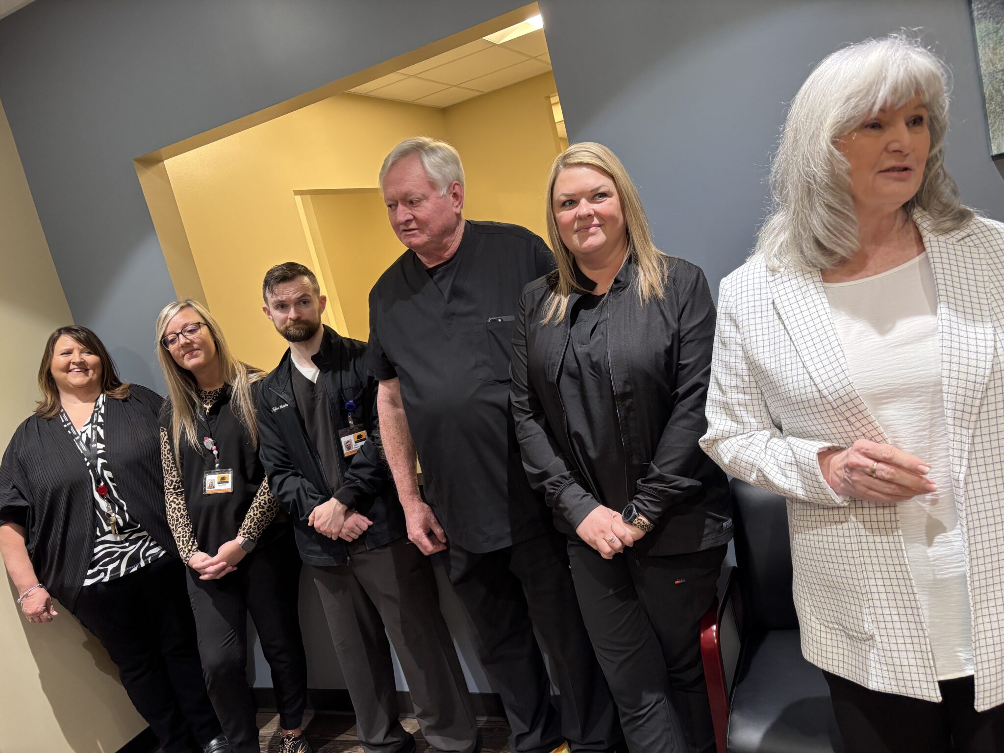 The dentists are in. Schedule today at CHET. – WLAF