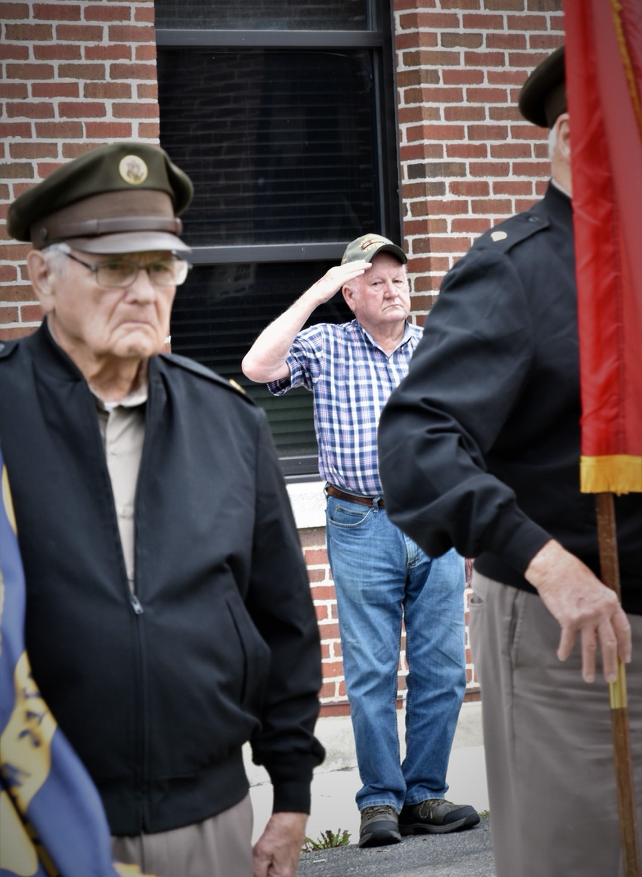 The family came out for Paps, LieutenantÂ ColonelÂ KnudÂ Salveson – WLAF