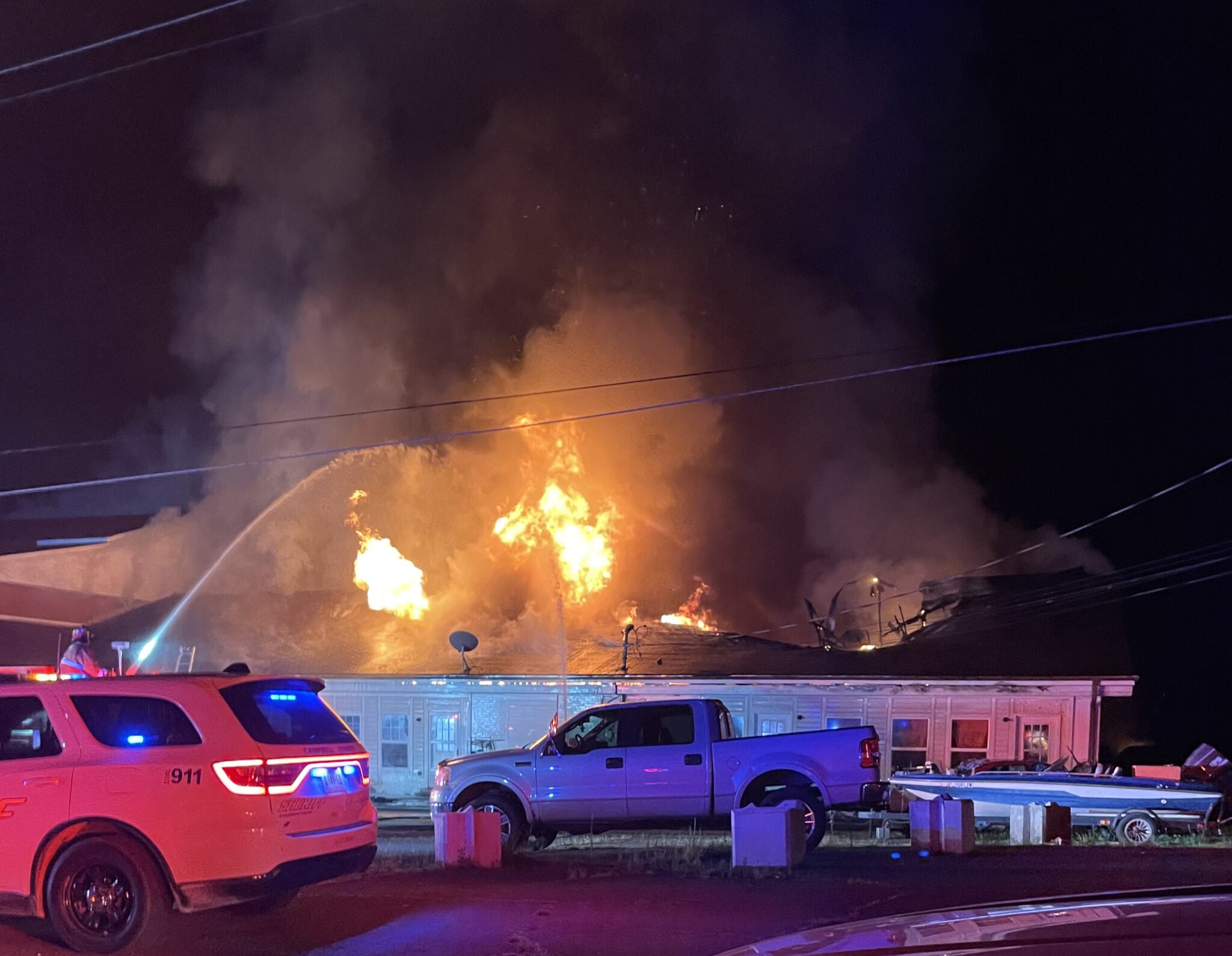 Injuries, eight displaced families in Wednesday night fire - WLAF