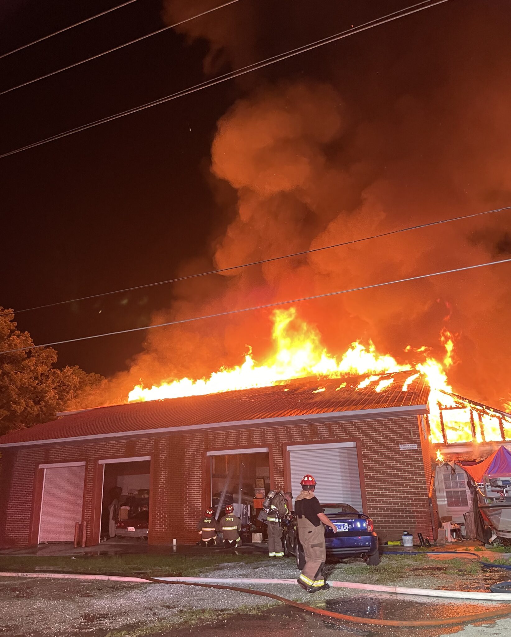 Injuries, eight displaced families in Wednesday night fire - WLAF