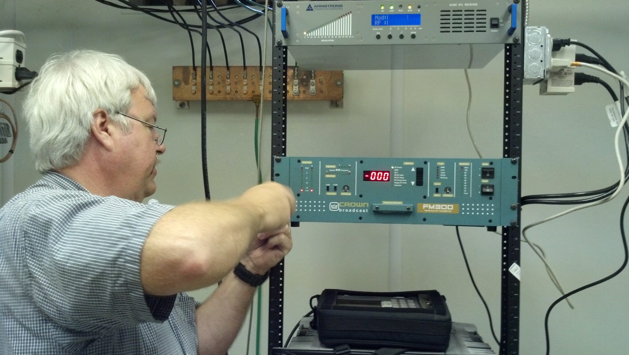 WLAF’s Tim Berry earns a TAB Lifetime Achievement Award - WLAF