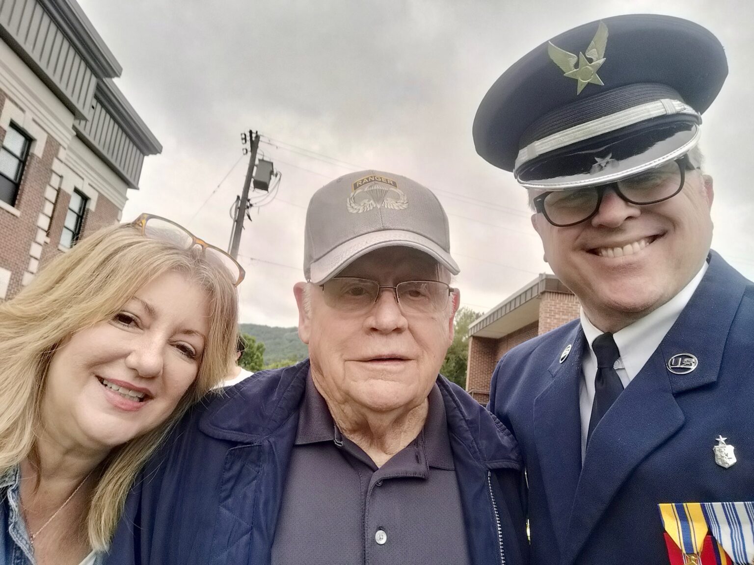 War hero, Purple Heart recipient 1st Sgt. Bob Andreas passes – WLAF