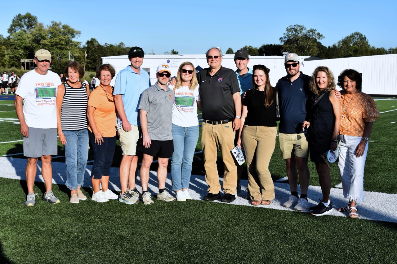 Jack Reynolds Arch welcomes you to Reynolds Field – WLAF