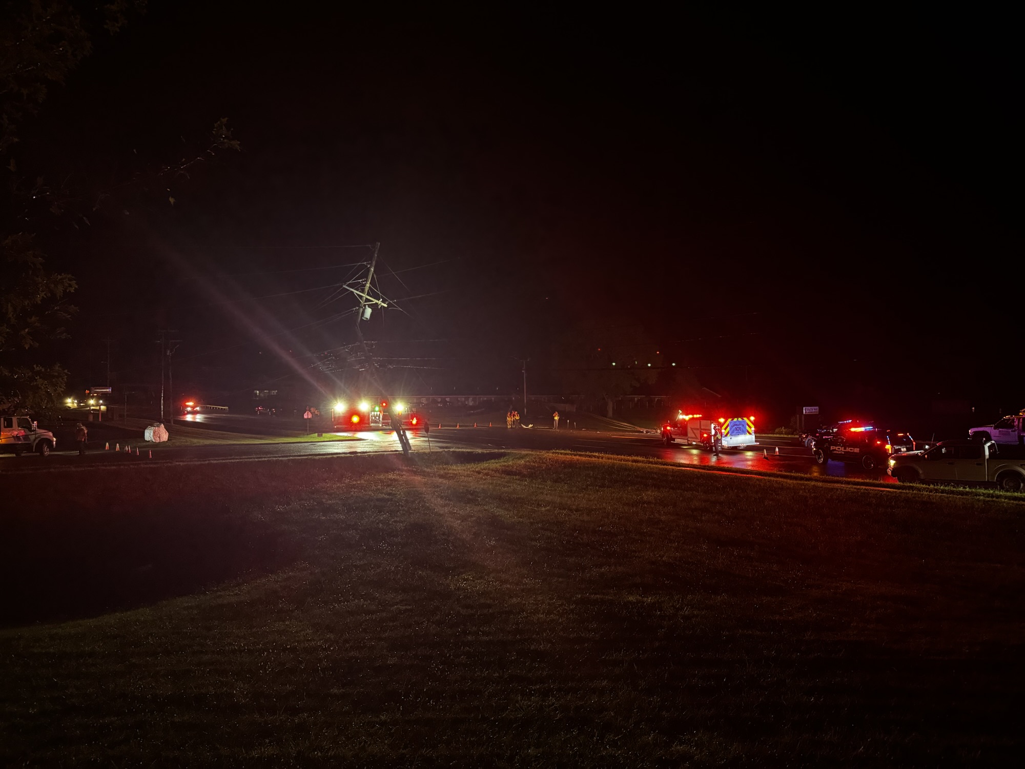 Late night wreck knocks out power, closes four lane - WLAF