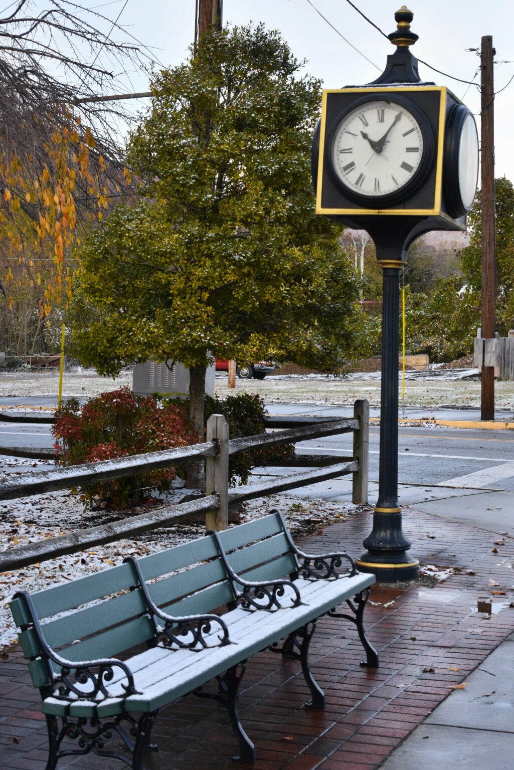 Temps climb above freezing but struggle to warm much - WLAF