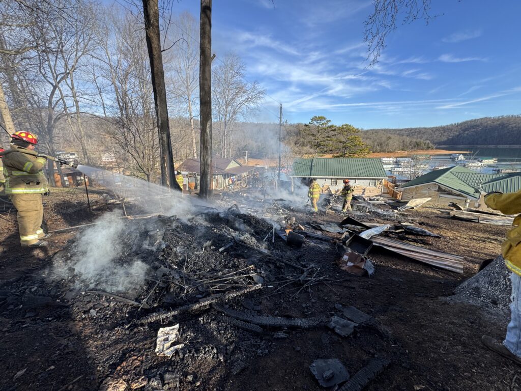 Firefighters battle fire, wind and a tight working space - WLAF